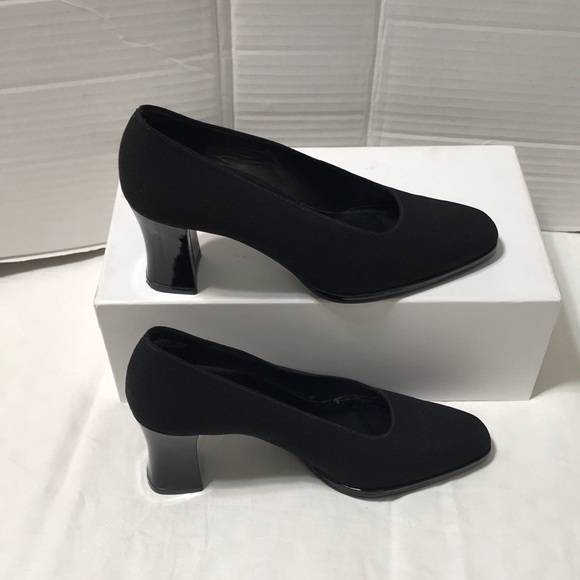 Pappagallo | Shoes | Pappagallo Pumps With Fabric Upper And Patent ...